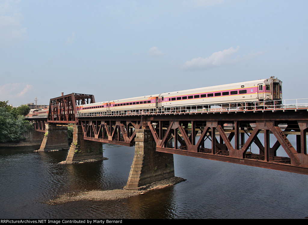 MBTA 1641, TR. 232, Merrimac River